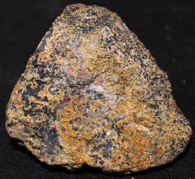 FOMS - Andradite - Franklin Mineral Information