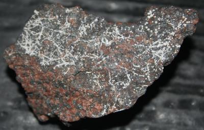 FOMS - Dypingite - Franklin Mineral Information