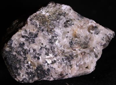 FOMS - Powellite - Franklin Mineral Information