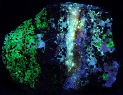 FOMS - Zincite - Franklin Mineral Information